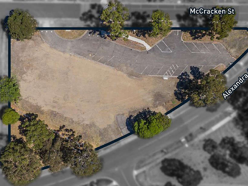 Sunshine Library site sparks auction 'frenzy'