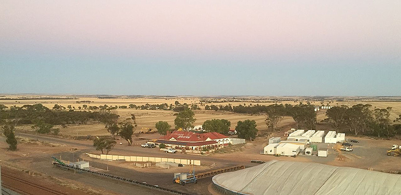 102-year-old WA country pub yours for the taking