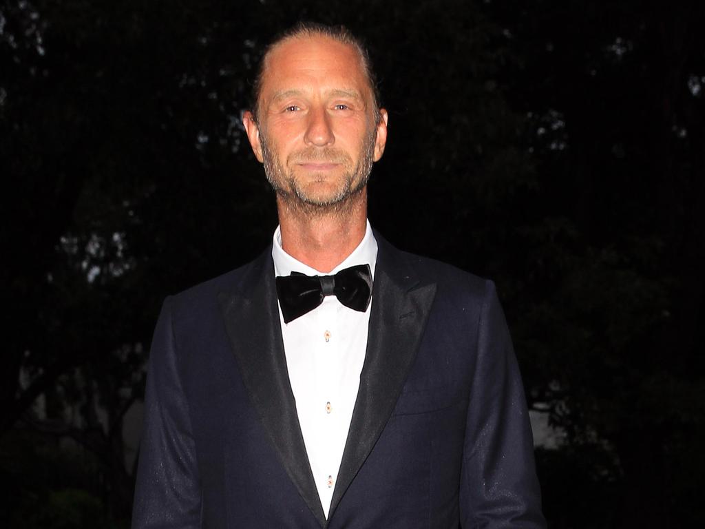 Hemmes opens up on Potts Point sale