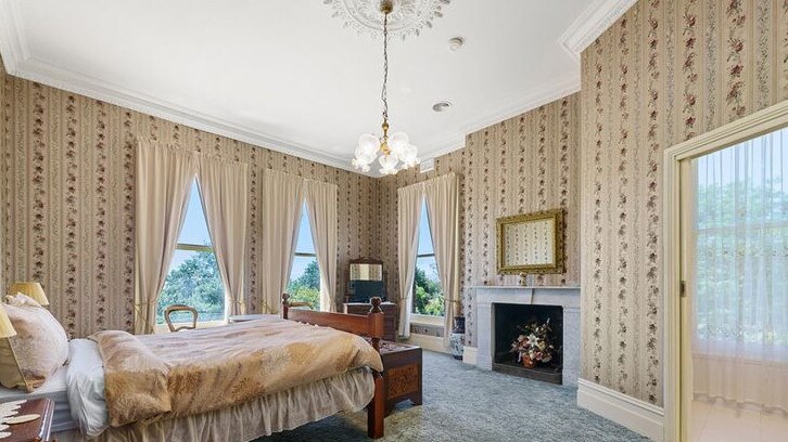 Highton Manor, Mansfield: ‘Downton Abbey’ manor for sale