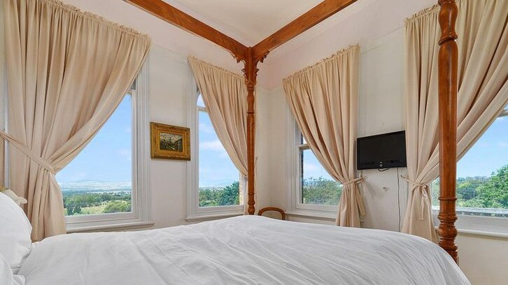 Highton Manor, Mansfield: ‘Downton Abbey’ manor for sale