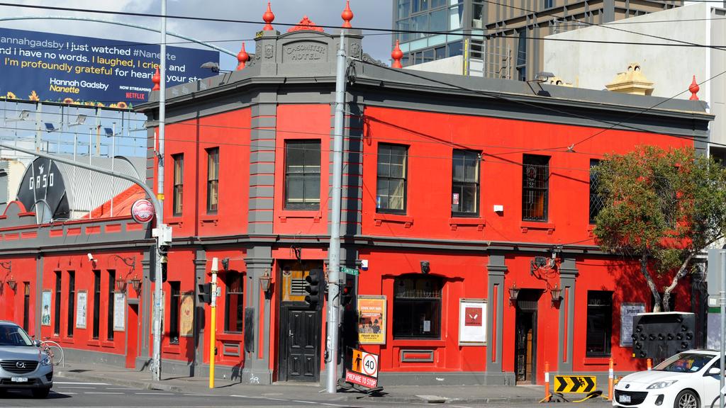 The Gasometer Hotel, The Gem Bar: Collingwood pubs sell, live music ...