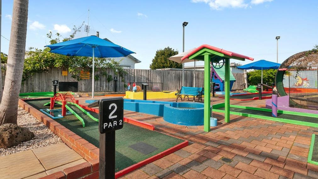 Lakes Entrance Mini Golf tees off for sale, could be developed as a home