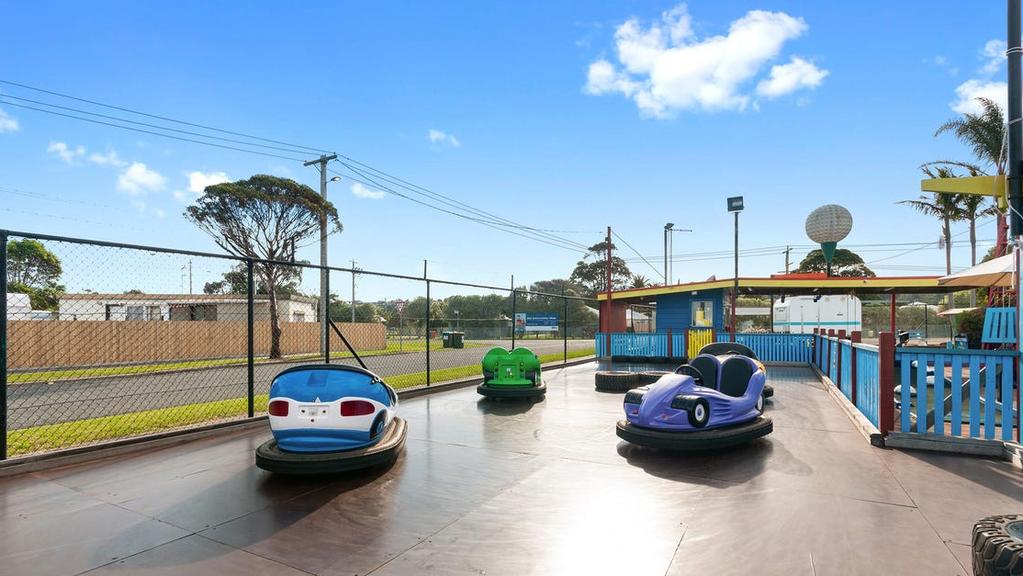 Lakes Entrance Mini Golf tees off for sale, could be developed as a home