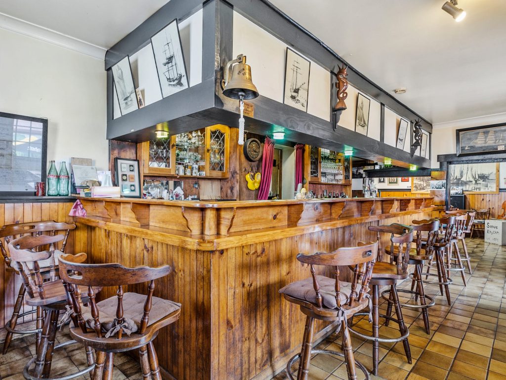 Historic Tasmanian Tavern Opens Doors to First Sale in 40 years