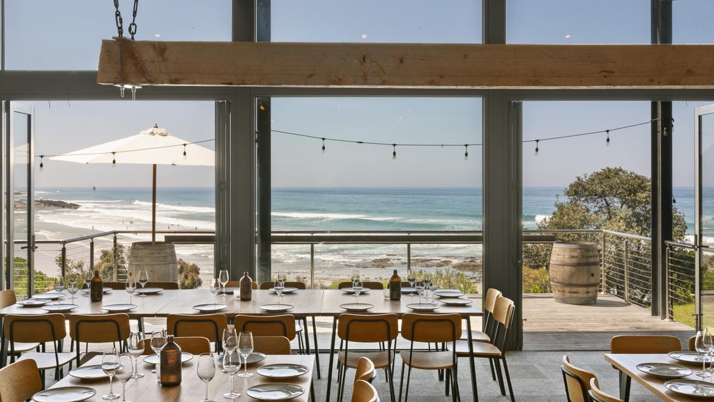 New owners for favourite Great Ocean Road beachside pub