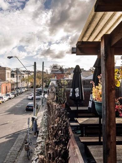 Fitzroy: Iconic Brunswick St building home to Labour in Vain hotel and ...
