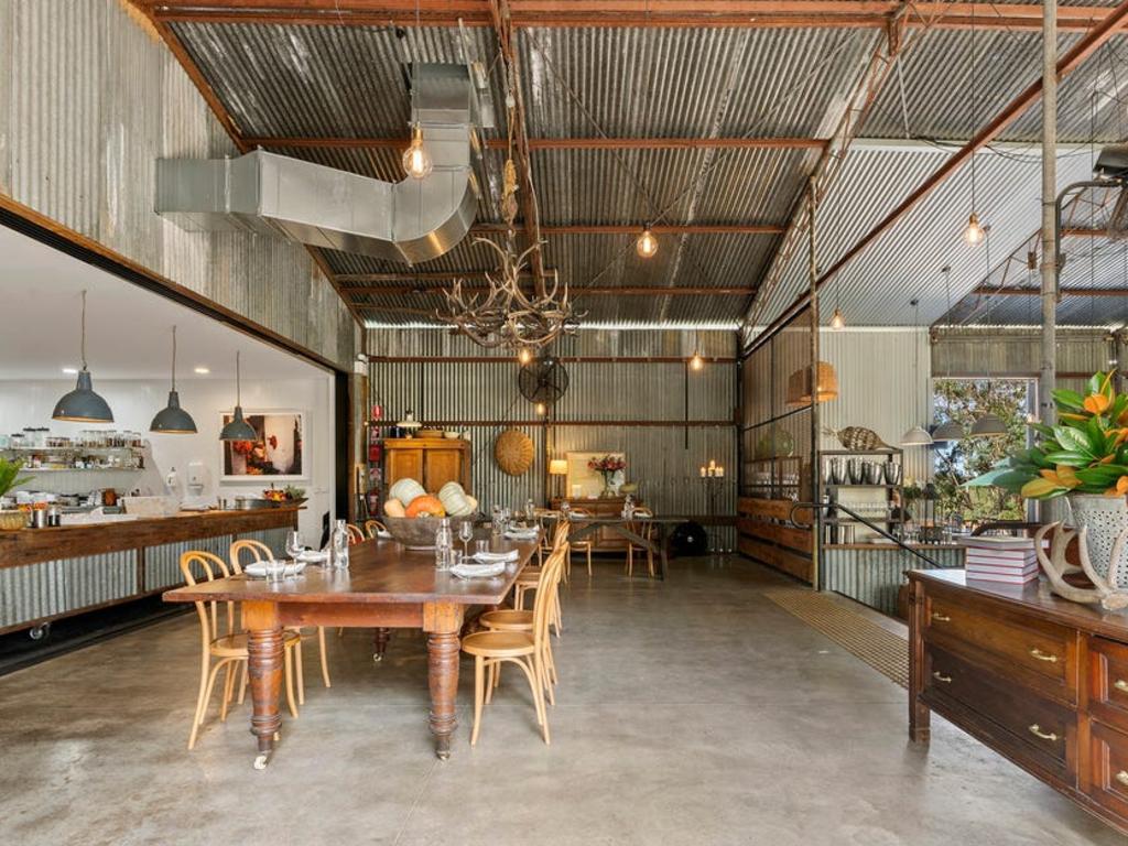 Celebrity chef and wedding planner Martin Boetz sells riverside retreat ...
