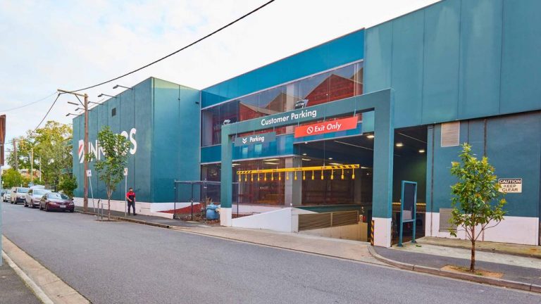 Bunnings Collingwood sold in mega deal as wealthy Holckner family ...