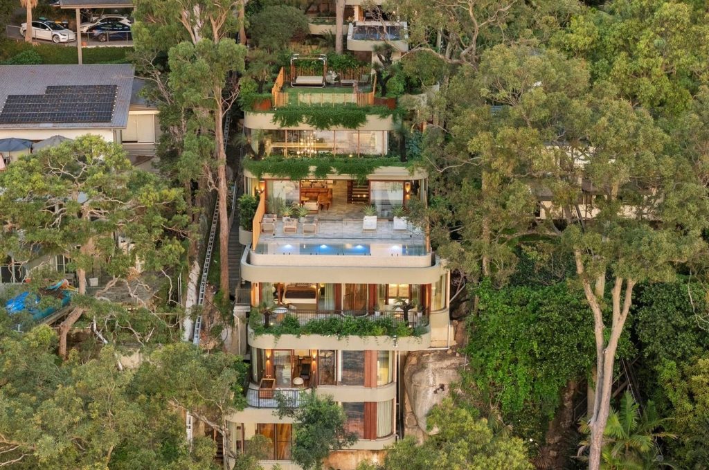 From crumbling cottage to 3D printed farmhouse: Jamie Durie's move to ...